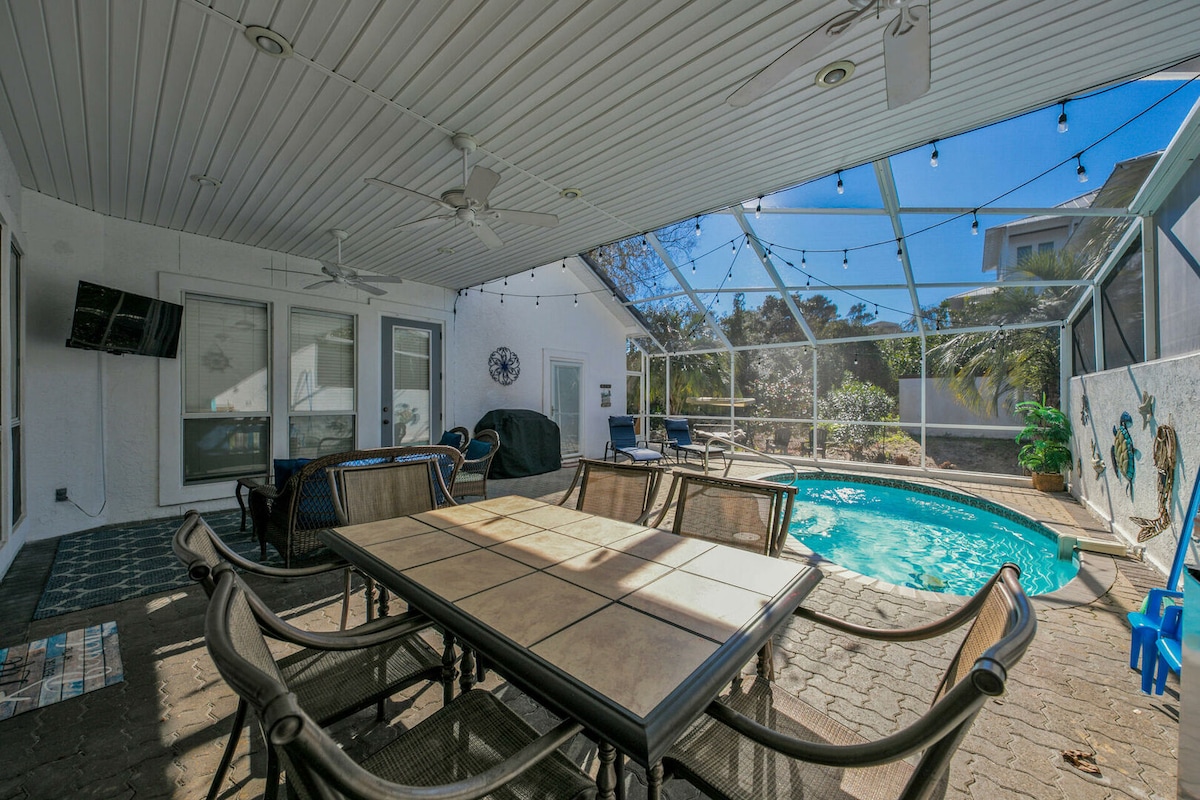 Destiny Casa Luxury Home, Private Pool, Near Beach - Houses for Rent in ...