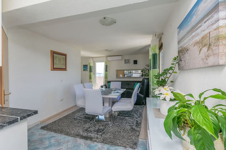 Appartement Ana (54271-a5) - Omiš