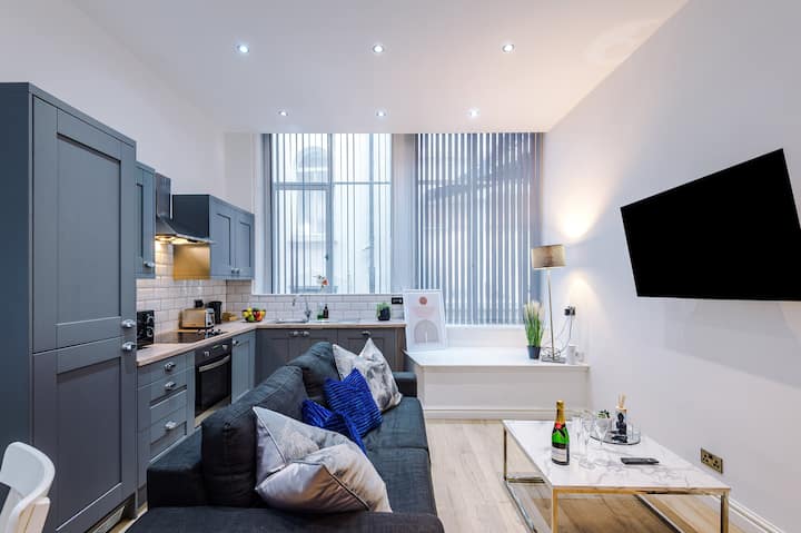 Modern 2-bedroom Apt In The Heart Of City Centre - Liverpool
