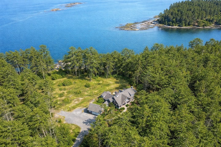 Stunning, Private 35 Acre Oceanfront Retreat - Harpswell, ME