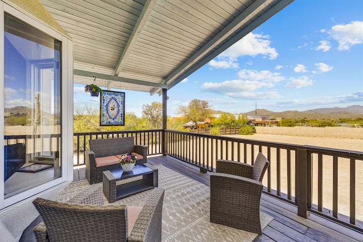 Great Balcony With Mountain Views - Carefree, AZ