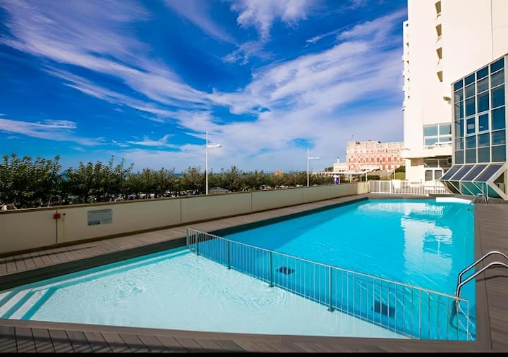 Charmant Studio Avec Balcon Piscine Et Plage - Biarritz