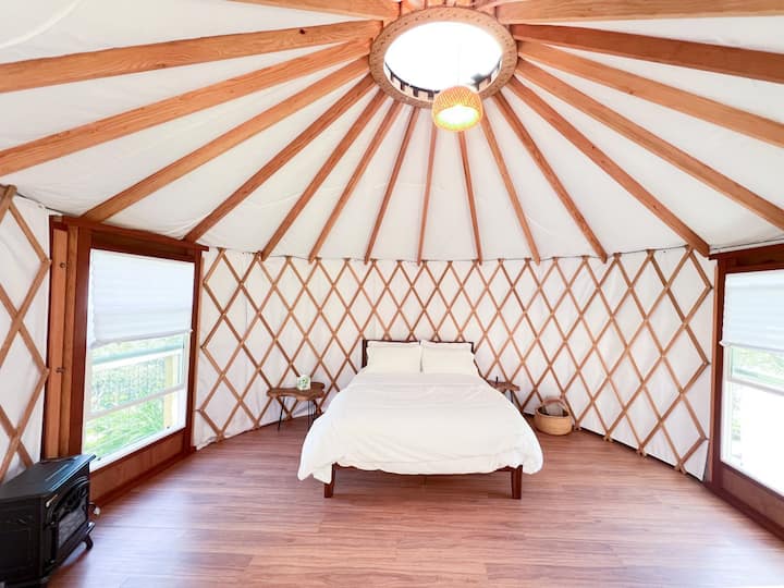 New! Yurt O'clock! - Oakland, CA