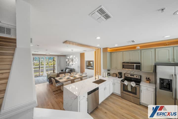 The Epic 24 Vista Cay Resort Orlando Florida - Orlando