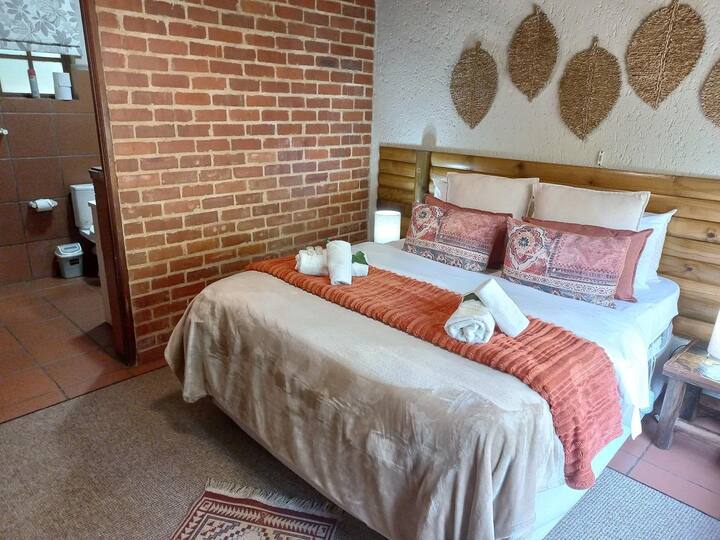 7 Available Chalets Depending On Availability - Muldersdrift