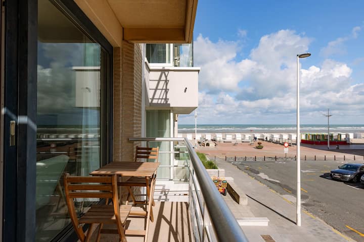 Huswell - Stunning Side Sea View Apartment In Koks - De Panne