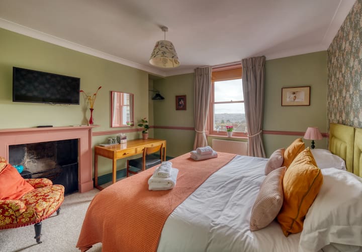 Double Room With A View At Hill House - Bath