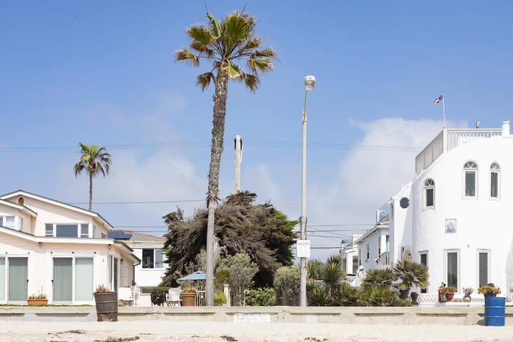 Blue Tide By Coastline Vacation Rentals - San Diego, CA