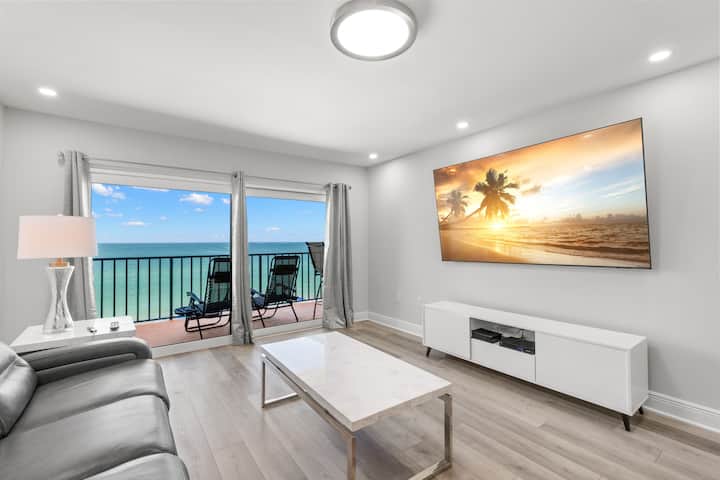 Las Brisas 306 | Upgraded Condo, Beachfront, Views - Madeira Beach, FL