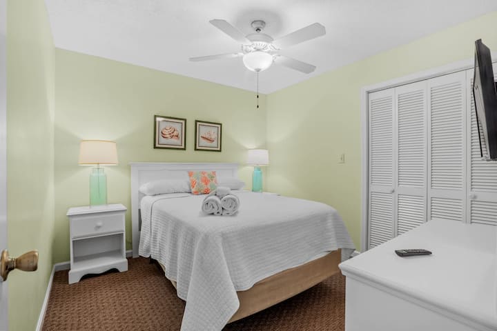 Free State Park Pass 1st Floor (By Beach Star) - Surfside Beach, SC
