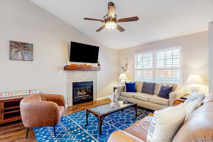 Dog-friendly 3br Near Destin W/ Fireplace, W & D - Niceville, FL