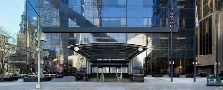 Near Battery Park | City Views. Gym + Pet Friendly - New York