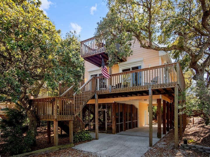 Quaint, Secluded Beach Cottage. Easy Walk 2 Beach - Surf City, NC