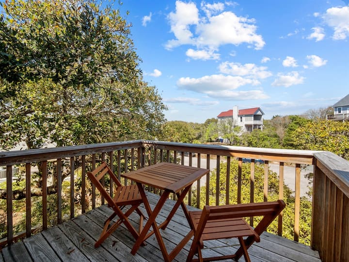 Quiet & Secluded Beach Cottage. Easy Walk 2 Beach - Surf City, NC