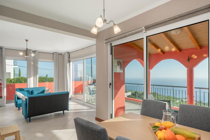 In Tranquil Countryside, Great Seaview, Vista Mar - Madeira