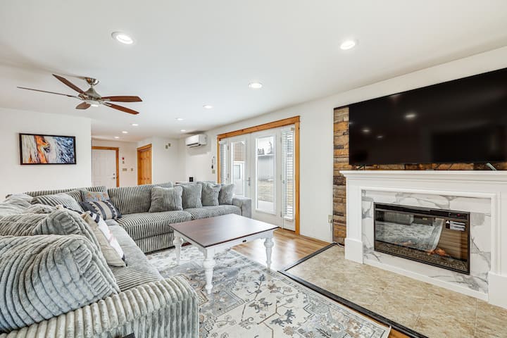 Spacious Presque Isle Home: Walk To Downtown! - Presque Isle, ME