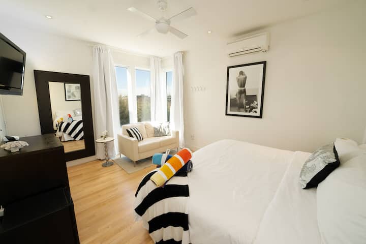 Dexter Bedroom A - Oakdale, NY