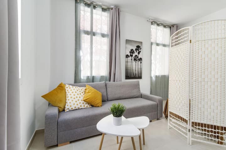 Estudio En Málaga Centro. 45 - Málaga