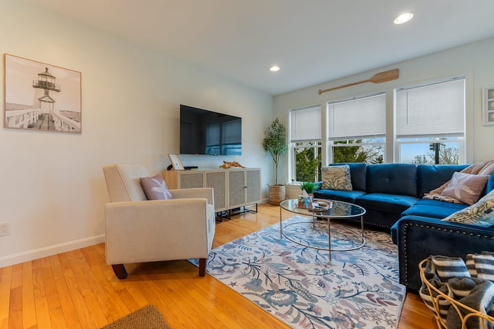 Barefoot In Maine - Wells, ME