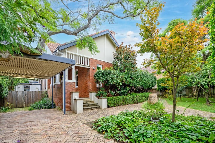 Family Oasis Beautiful 5br House In Chatswood - Sydney