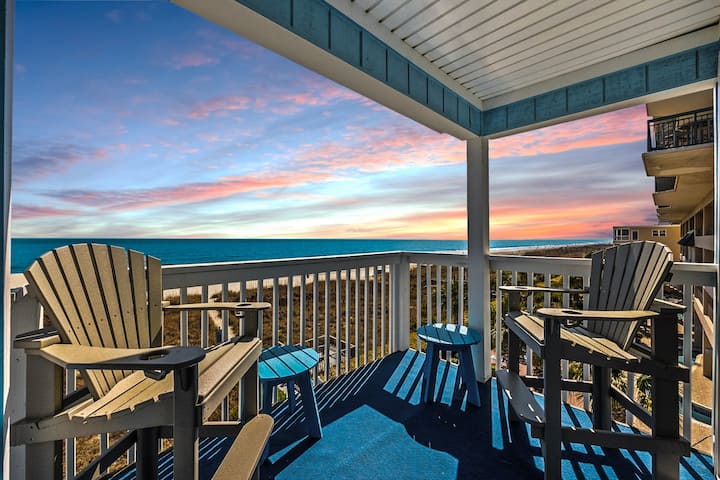 6 Beds, Pool, Corner View- 3 Bdrm Duneside Dream - North Myrtle Beach, SC
