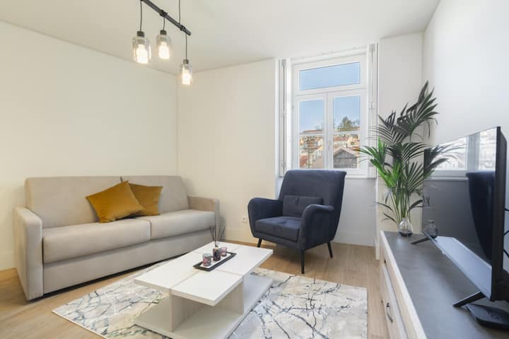 Chic Urban Retreat In Lisbon - Lisbon