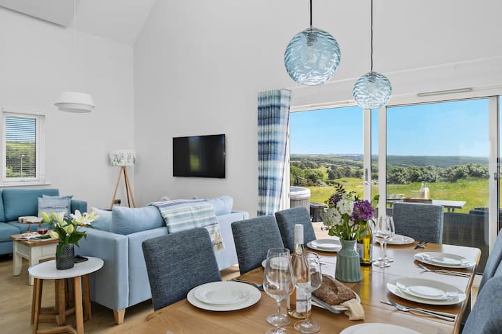 2 The Vista - Hot Tub - Pet Friendly - Wi-fi - Woolacombe