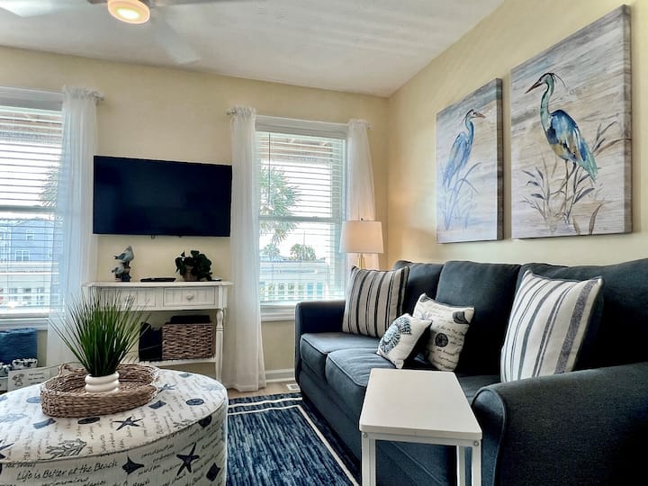 "So Close" Coastal Surf City Condo | Dog Friendly! - Surf City, NC