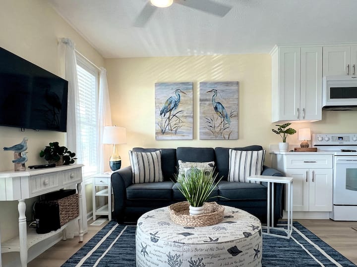 "So Close" Coastal Surf City Condo | Dog Friendly! - Surf City, NC
