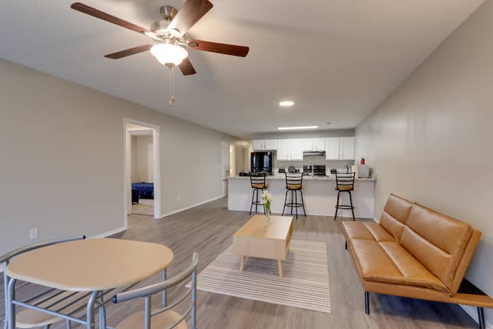 3 Mi To Campus: Fayetteville Home W/ Hot Tub! - Fayetteville, AR