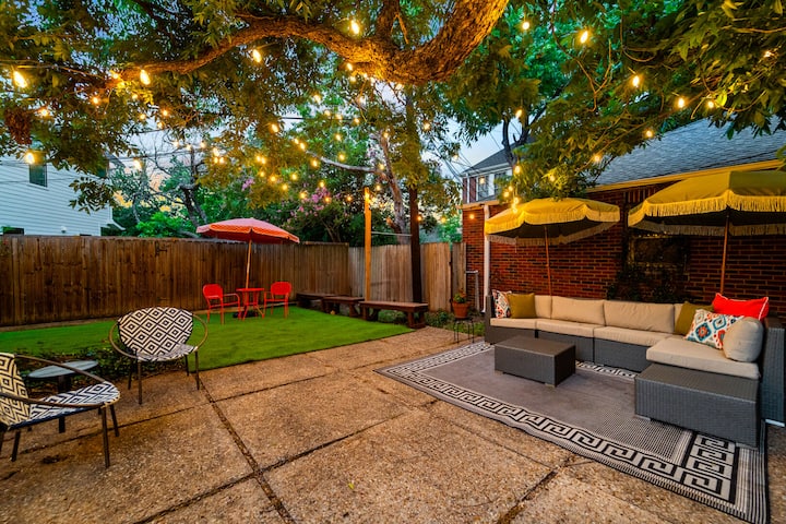 Classic Grand Home | 8 Bd, 6ba | Prime Dt Location - Austin, TX