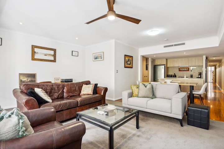 Bannister Heritage Hideaway- Central 2br Classic - Fremantle