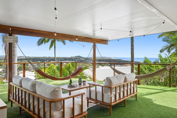 Treasureview Beach House #9 -Entire Property - Coolum Beach