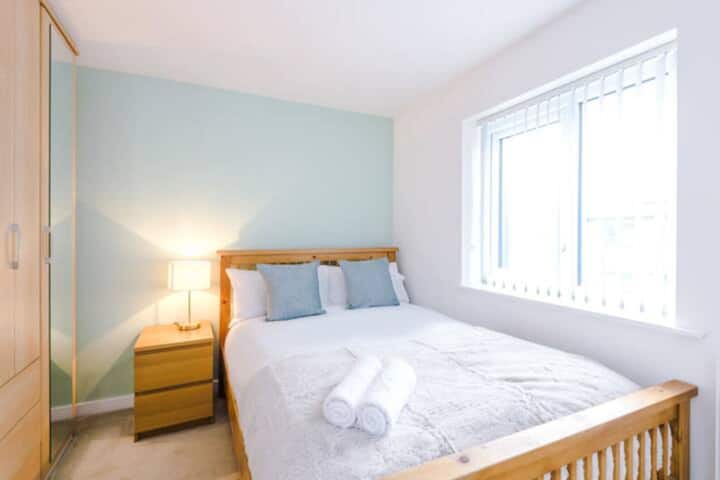 4 Bed House By Mcr Dens - Stockport