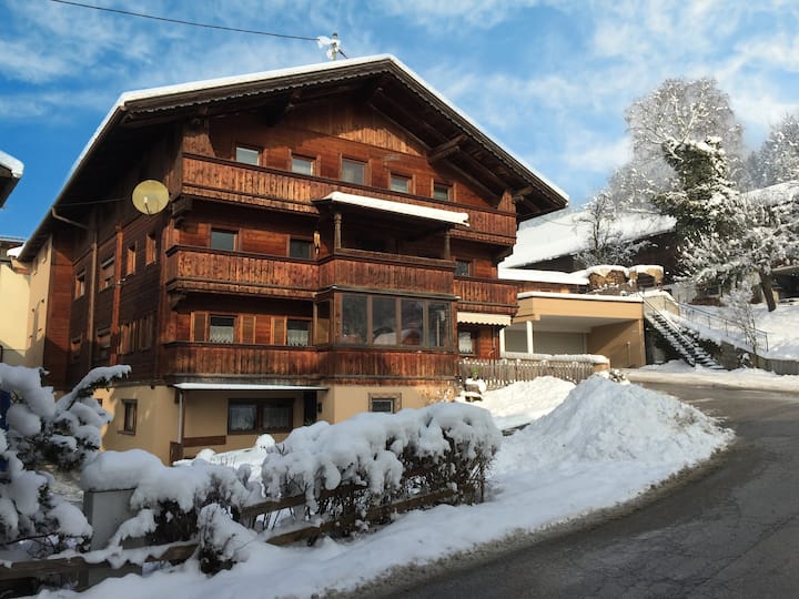 Appartement Dans Le Style Typiquement Tyrolien - Zillertal