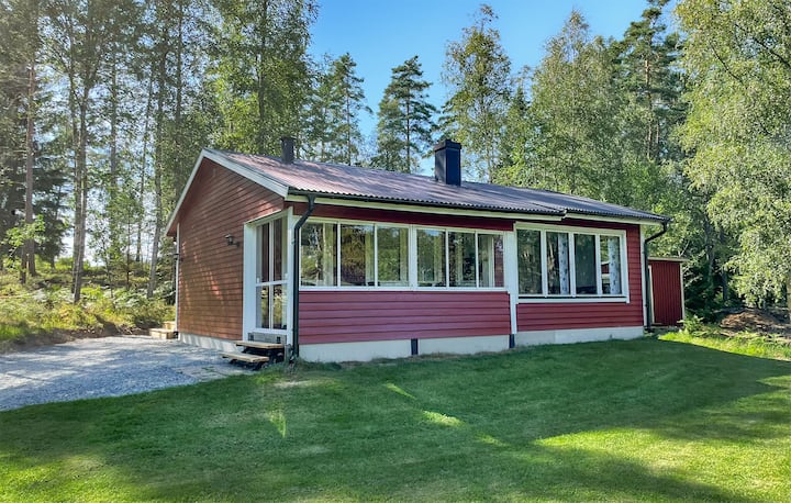 Amazing Home In Vaggeryd With Kitchen - Vaggeryd