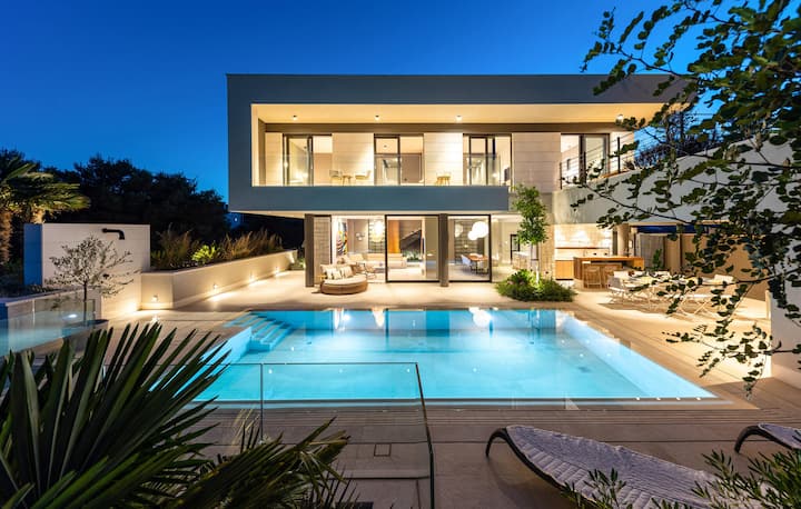 Pet Friendly Home In Rukavac With Sauna - Vis