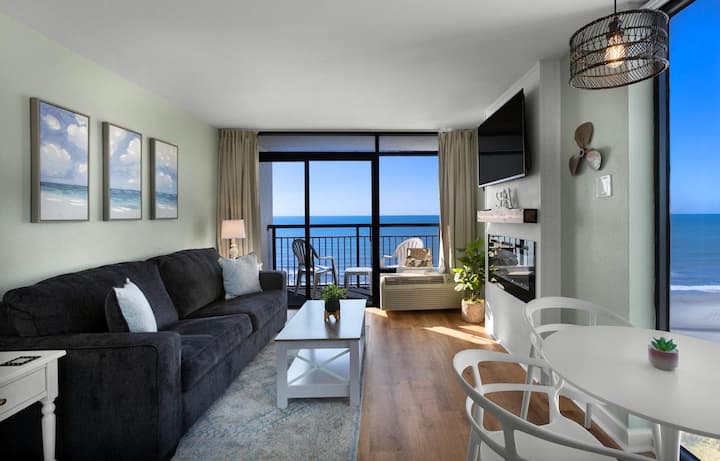Oceanfront Luxury King Efficiency: W/ Breakfast - 머틀 비치