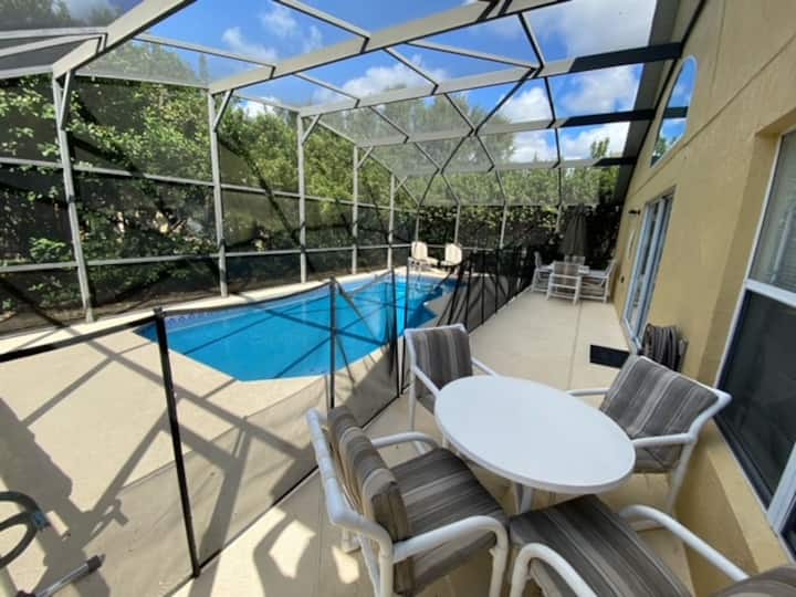 Beautiful Villa Near Disney, Private Pool - Haines City, FL