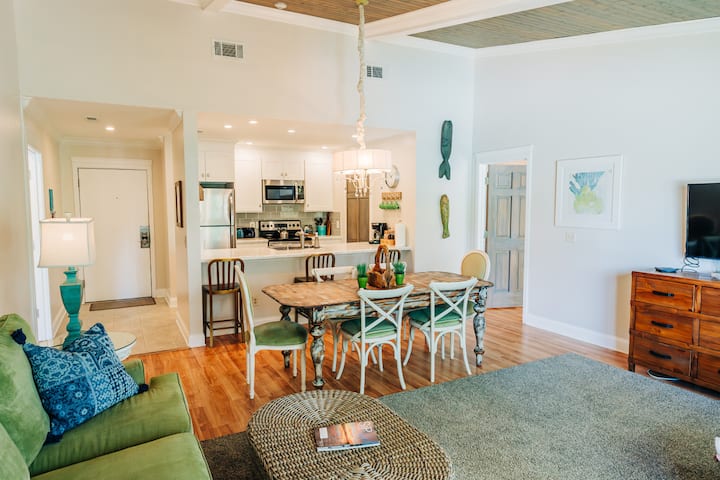 2bd/2bath Villa With Pool And Close To The Beach - Mount Pleasant, SC