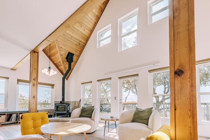 Escape To Tranquility: Views & Modern Amenities - Idyllwild-Pine Cove, CA