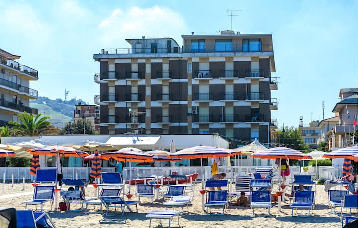 Nice Apartment In Porto San Giorgio - Porto San Giorgio