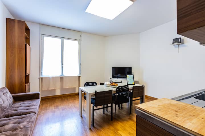 Welcoming Flats By Lake Como - Como