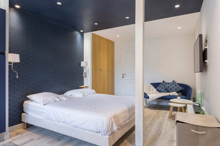 Auguste Comte - Coeur De Lyon - Lyon