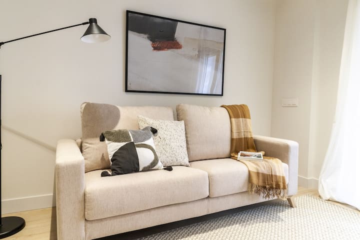 Housing Castellana By Sharing Co - Chamartín