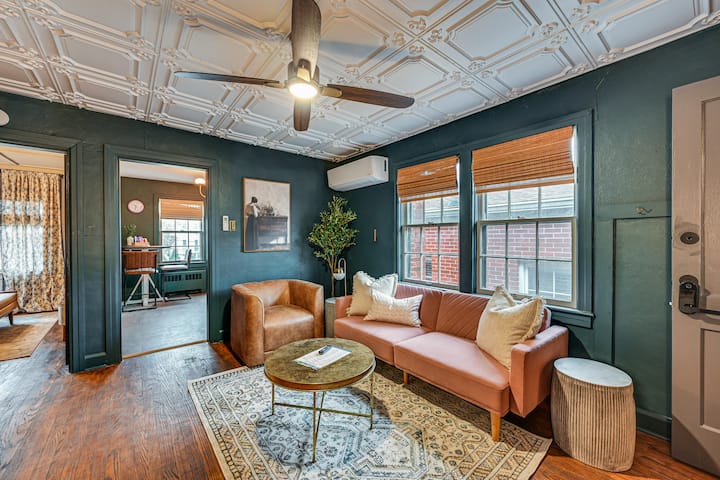 Chic Elizabethtown Apartment: Walk To Downtown! - Elizabethtown, KY
