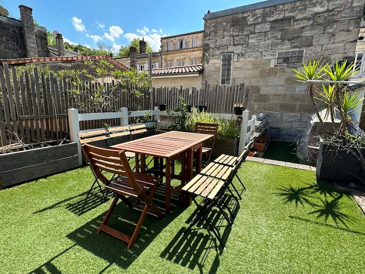 Maison Spacieuse Et Radieuse Avec Terrasse - Bordeaux