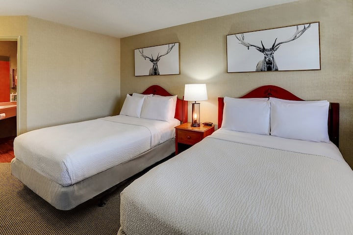 Scenic Beauty: Historic Charm With Rustic Comforts - Galena, IL