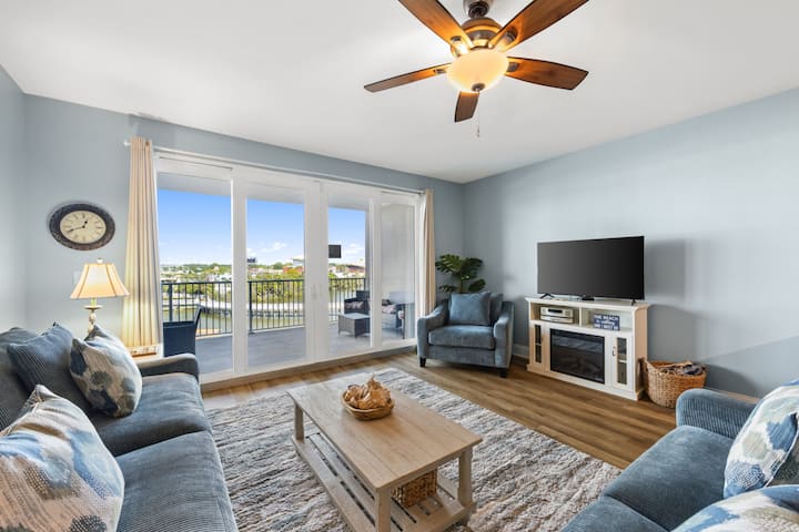 Laketown Wharf 320 | 3br, Lakefront Balcony, Pools - Panama City Beach