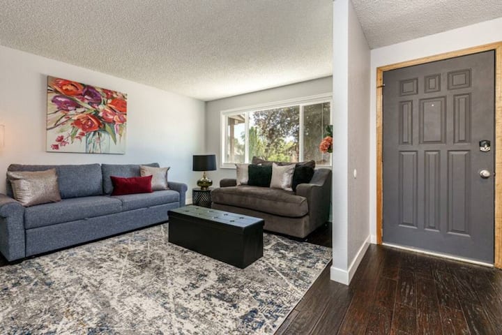 #Stayinmydistrict Furnished Monthly Townhome - Boise